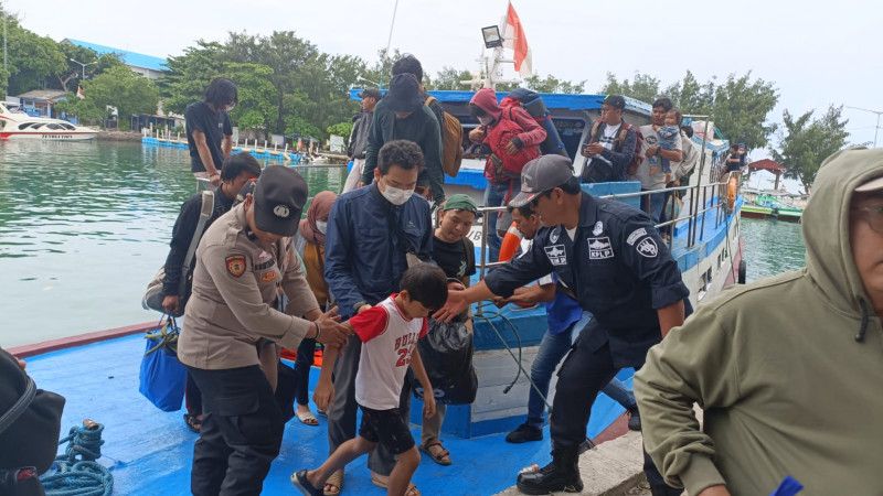 Media Budaya Indonesia | Pelayanan Dermaga Kedatangan, Polri Ciptakan ... Media Budaya Indonesia | Pelayanan Dermaga Kedatangan, Polri Ciptakan ...